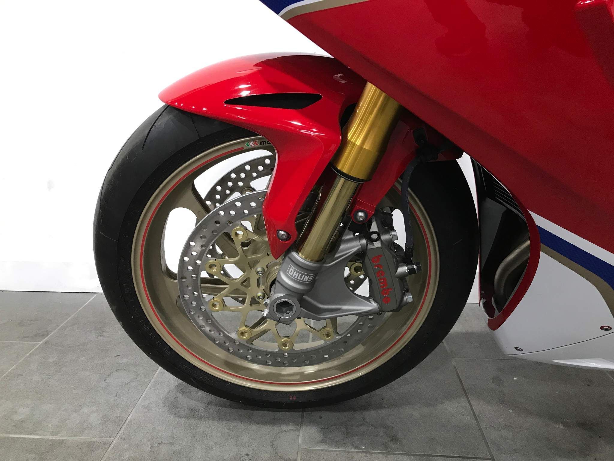 Honda CBR1000RR Fireblade SP2 image - Colwyn Bay KTM