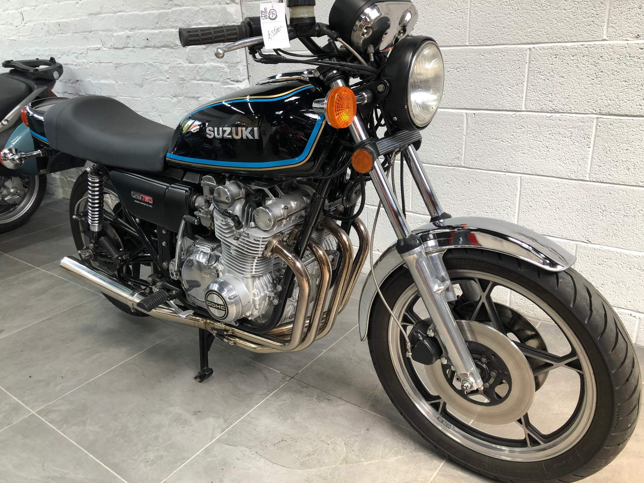 Suzuki GS750 image - Colwyn Bay Honda